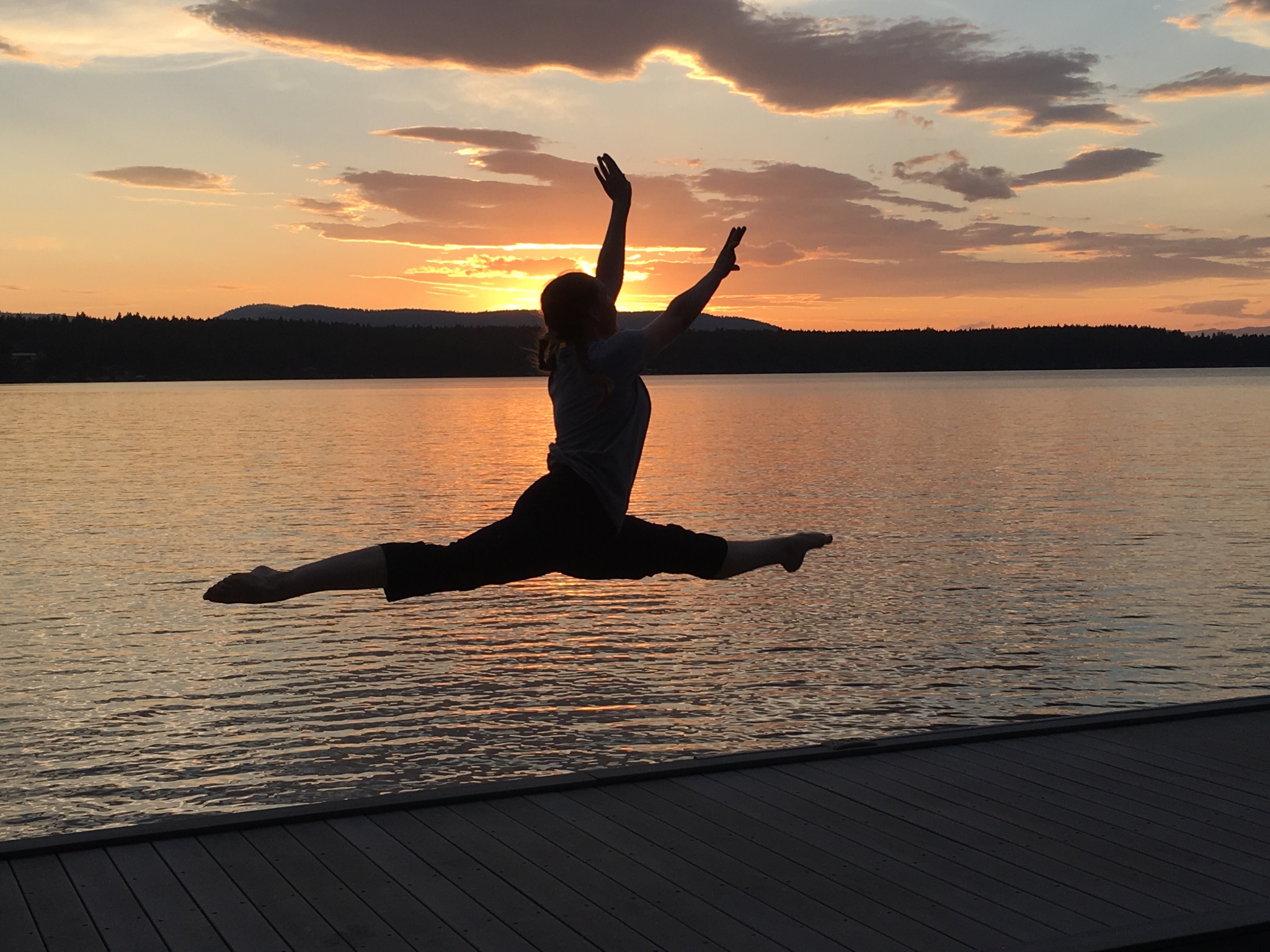 Art Editorial: Dance is an Art Form, Not a Sport – The Blue and White